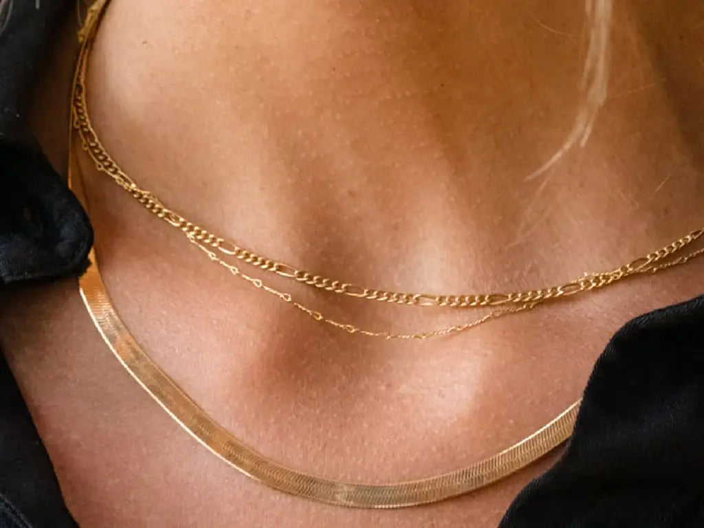 Signature Simplicity: How Simple Gold Jewelry Shapes a Conscious Style ...